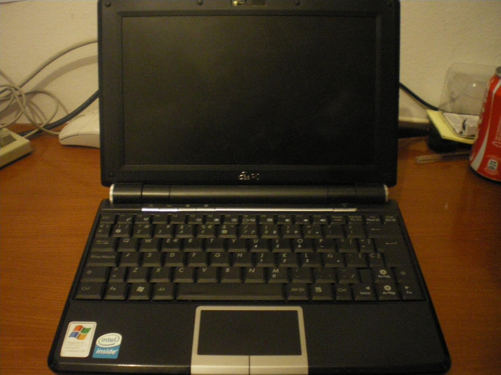 Blog de goLaDeD: Cambiar pantalla rota de un portátil Asus Eee PC ...