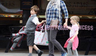 Celebritie's Princesses 2: Clementine Vaughn