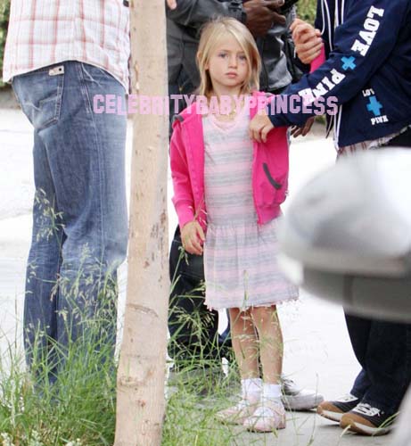 Celebritie's Princesses 2: Leni Samuel