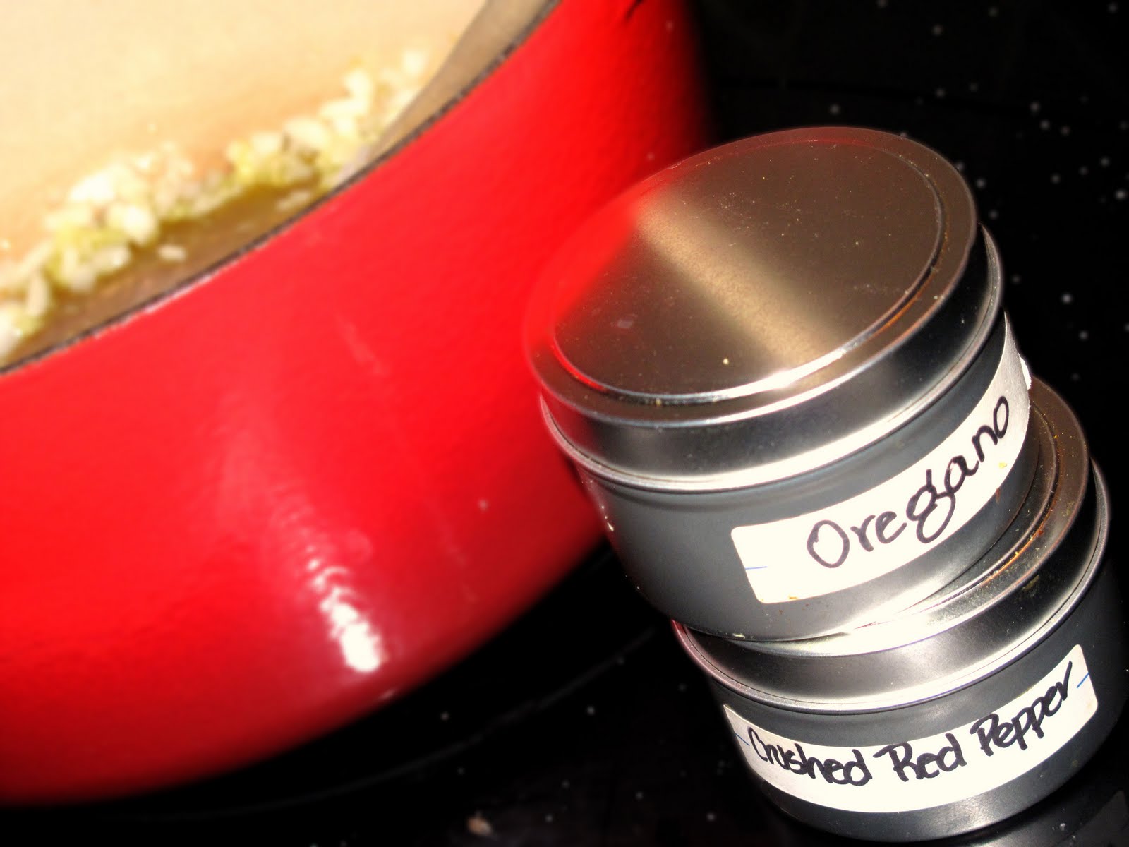 Aprons Required: Mussels In Red Sauce