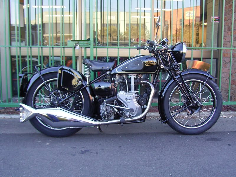 Trojan Classic Motorcycles: Velo.. set.. ready... GO!!