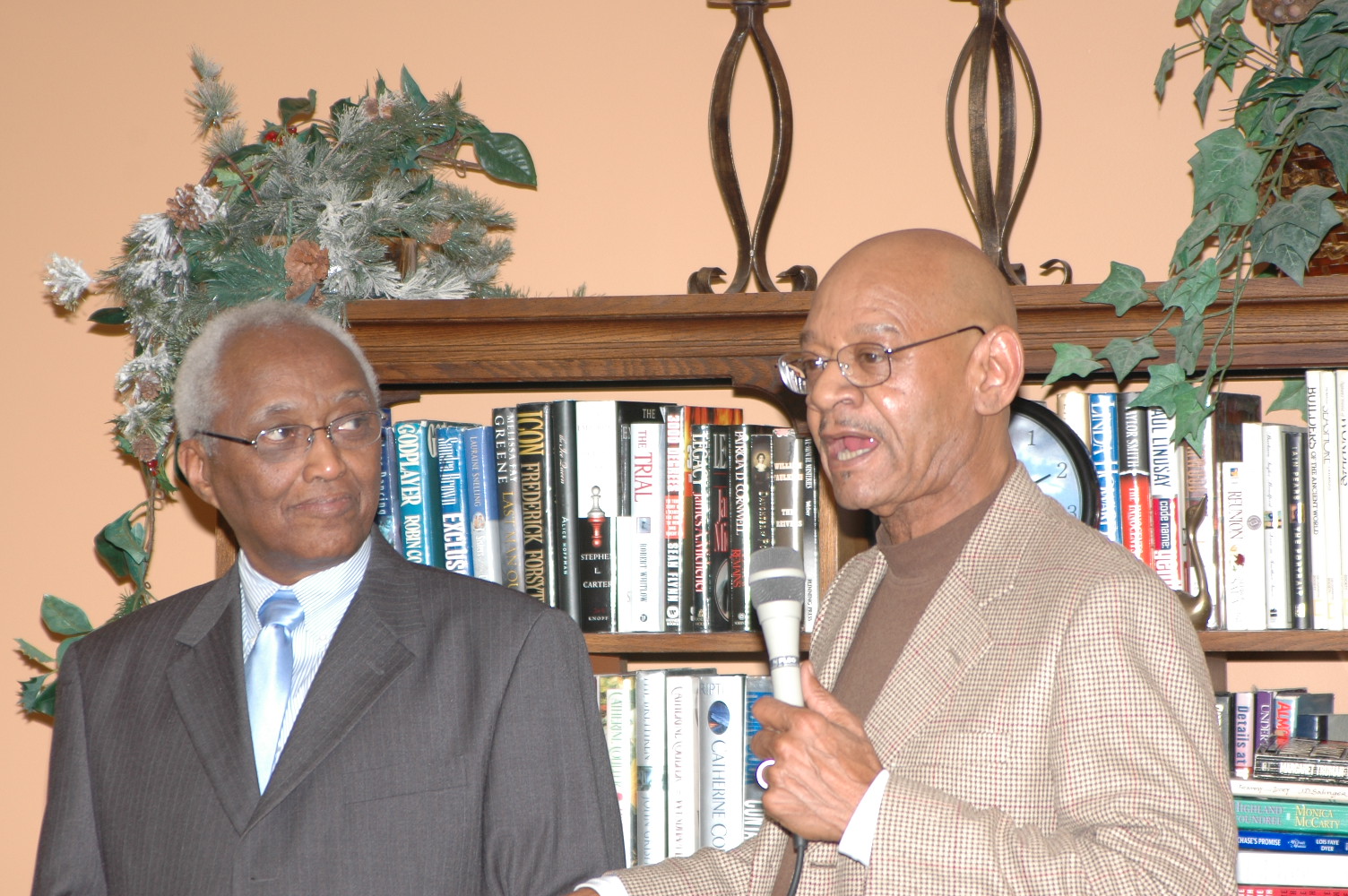 The Voice Newspapers, Serving Chicago's West Side: CHICAGO COMMITTEE TO ...