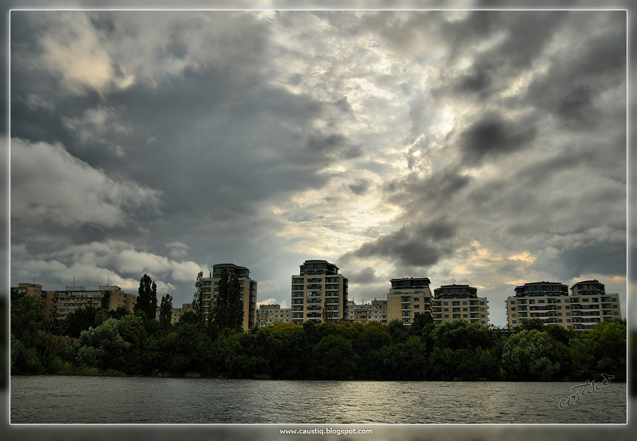 nu numai fotografii ...: Cu barca pe lacul Tei