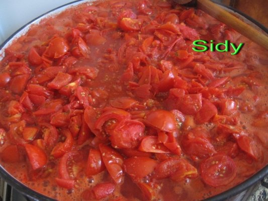Bulion de rosii preparat in casa « In Bucatarie La Sidy