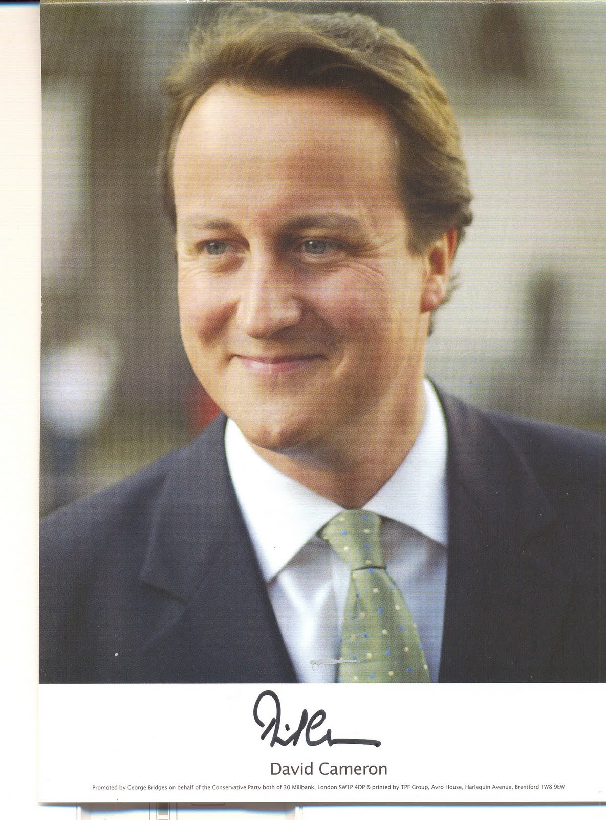 eight-one-one-seven: JOG-LE David Cameron signed photo