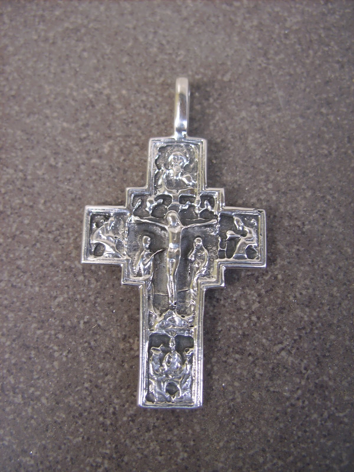 Ratacit printre cuvinte: Despre bijuterii - azi Crucea Bizantina