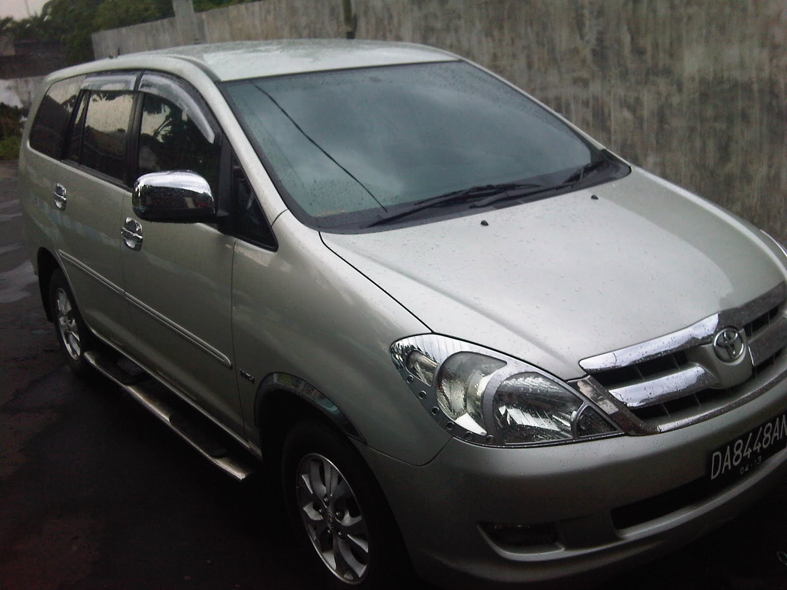 Jual-Beli-Sewa Mobil Malang Raya: Dijual Kijang Innova type V 2005