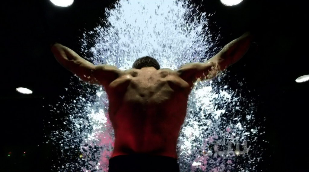 Alan Ritchson on Smallville s10e09 - Shirtless Men at groopii