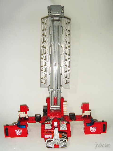Transformers : Optimus Prime: Robots in Disguise - Fire Convoy
