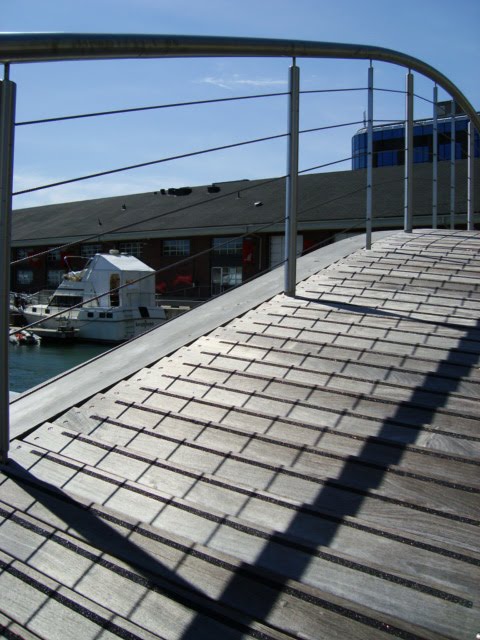 Cherish Toronto: Toronto Harbourfront Wave Decks