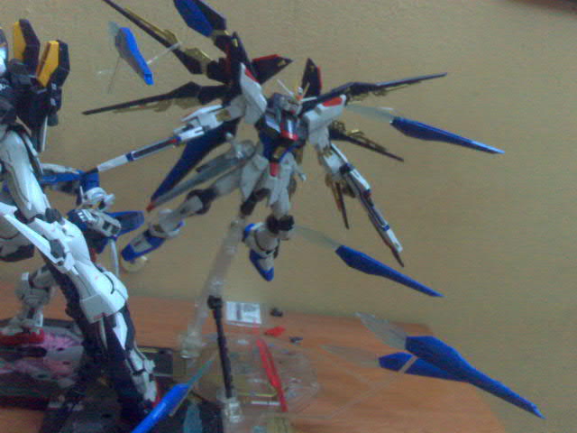BronyGunpla: Death Scythe Gundam, Exia and Strike Freedom Gundam