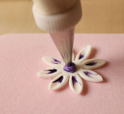 Cake or Death?: Violet Velvet & Fondant Flowers