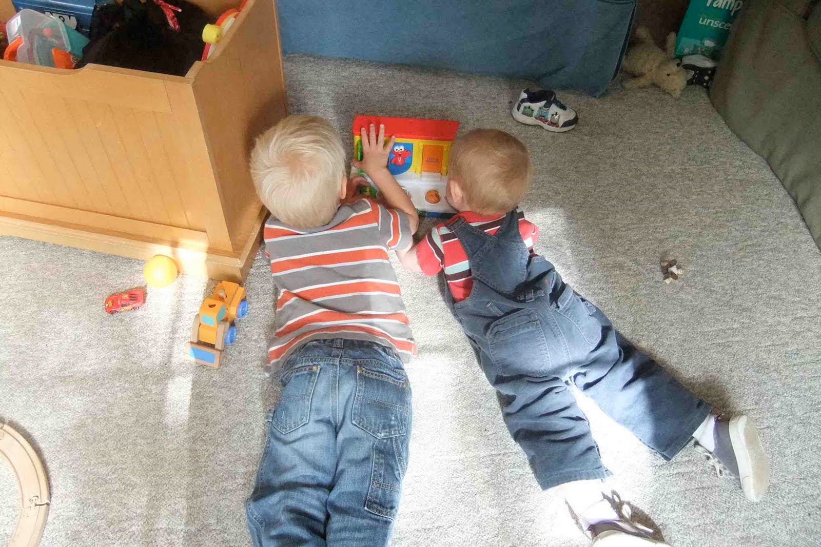 Playing Nicely Together - Mom is the Only Girl