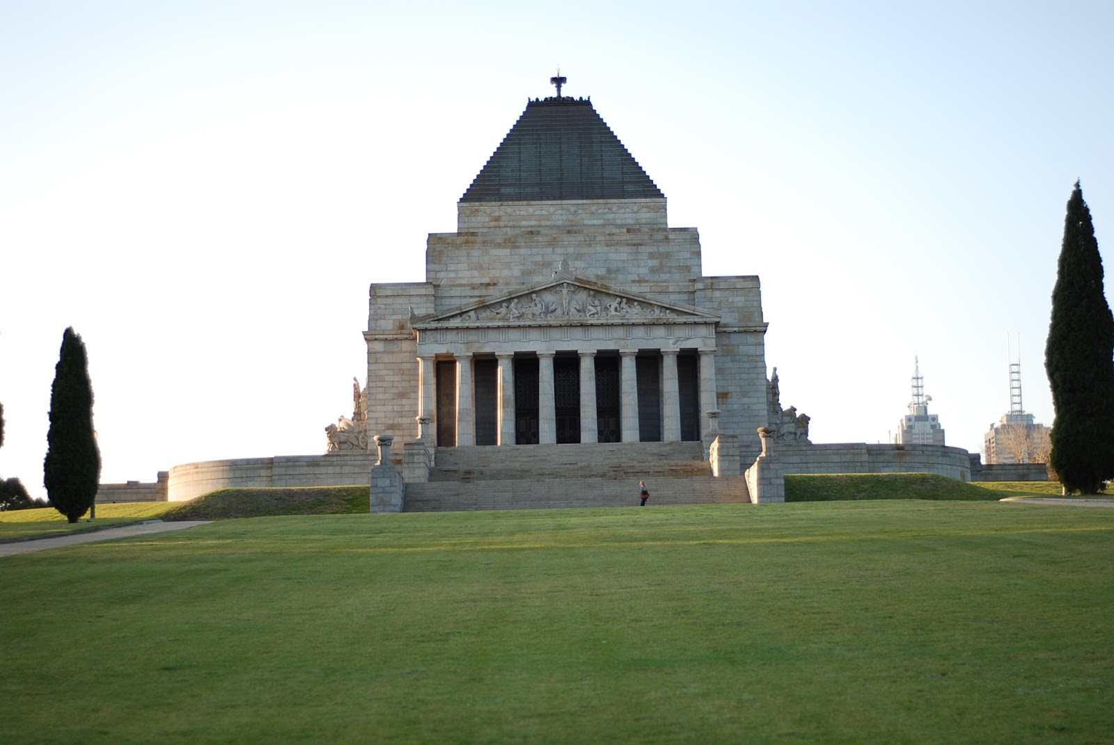 YS World: Shrine of Remembrance-- Melbourne