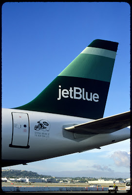 LGB - Long Beach Airport Spotting and News: New JetBlue tail design and ...