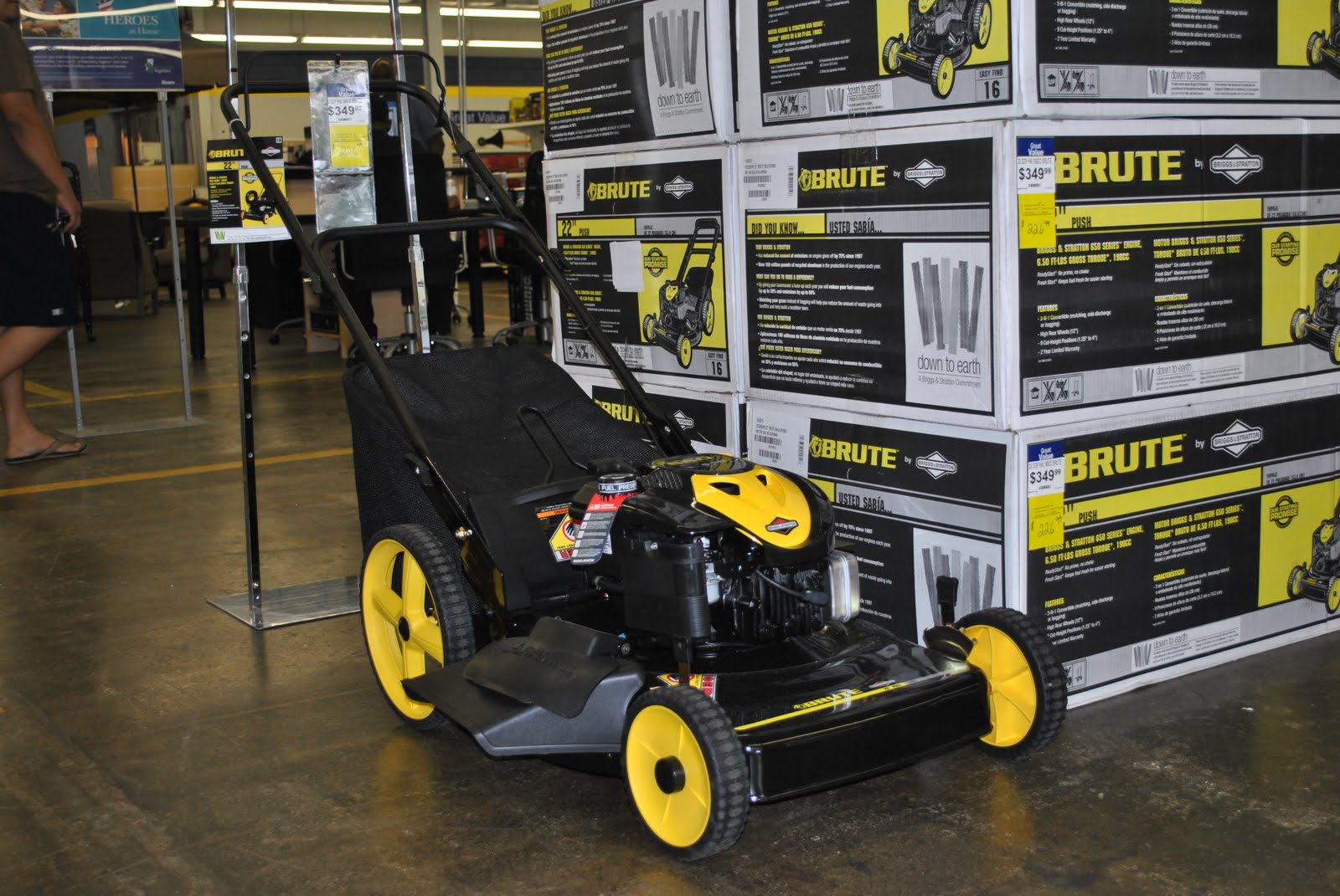 Curtis: PDF Plans Lawn Mower Store 8x10x12x14x16x18x20x22x24