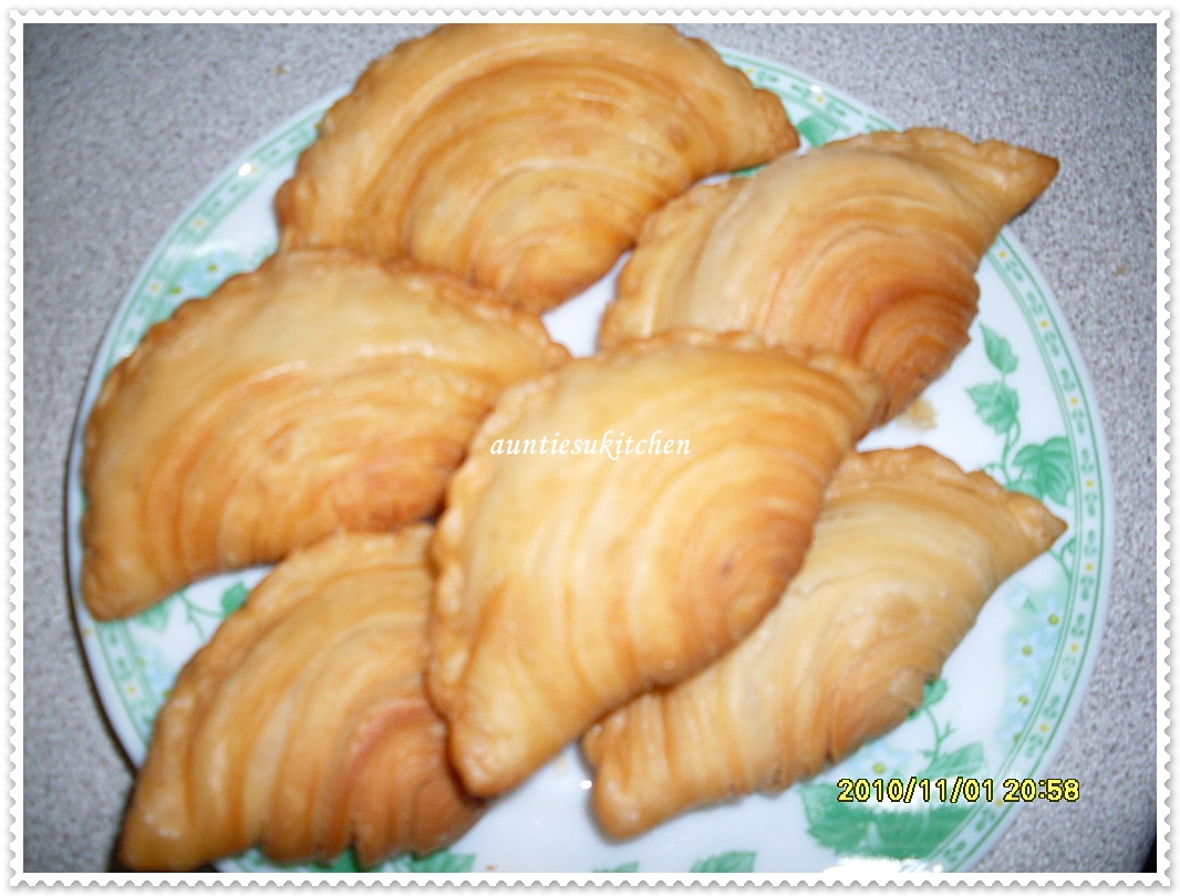 my COOKING zone: Karipap Pusing