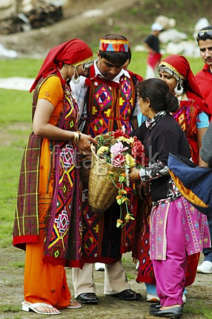 KULLU TRADITIONAL DRESS: KULLU DRESS