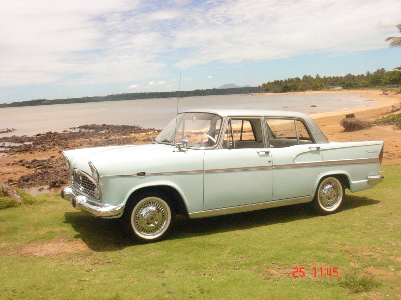 Antigos Verde Amarelo: Simca Tufão na praia ...