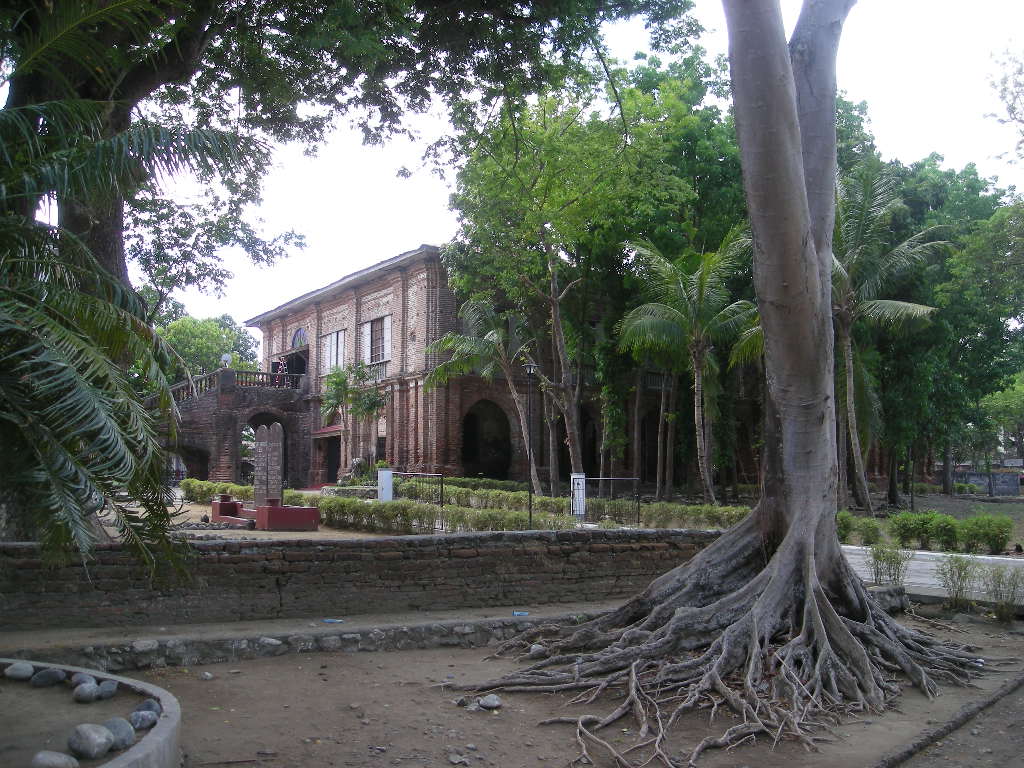 Philippine Resorts: SARRAT, ILOCOS NORTE