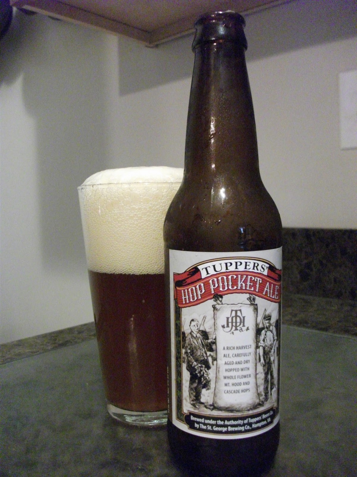 The Beer Cruiser: Tuppers Brewing Co. - Hop Pocket Ale Review