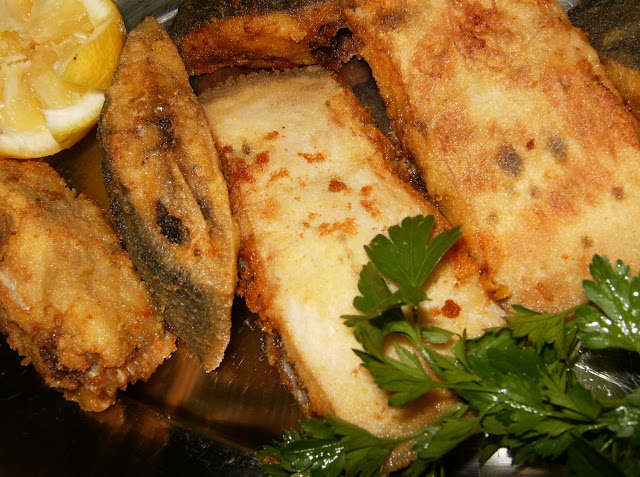 Pratos y Panelas: Solha Frita com Farinha de Milho