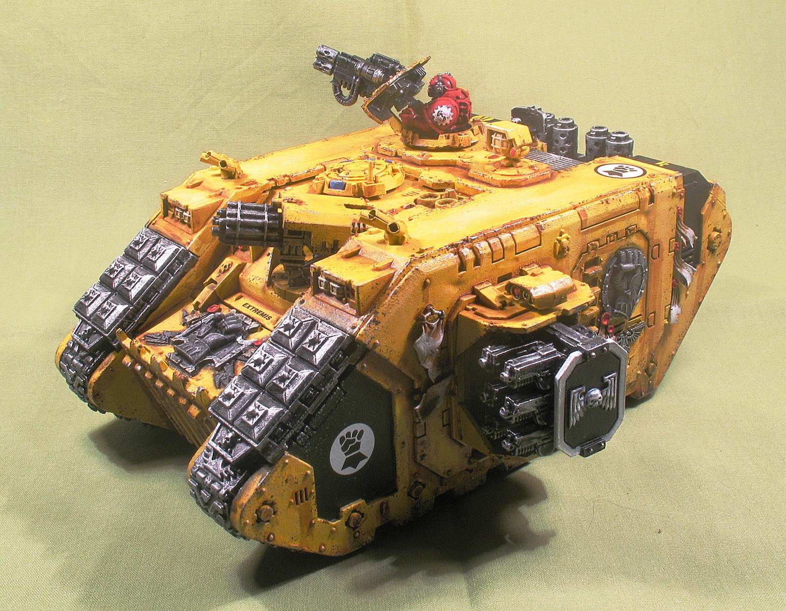 Imperial Fists Land Raider Crusader
