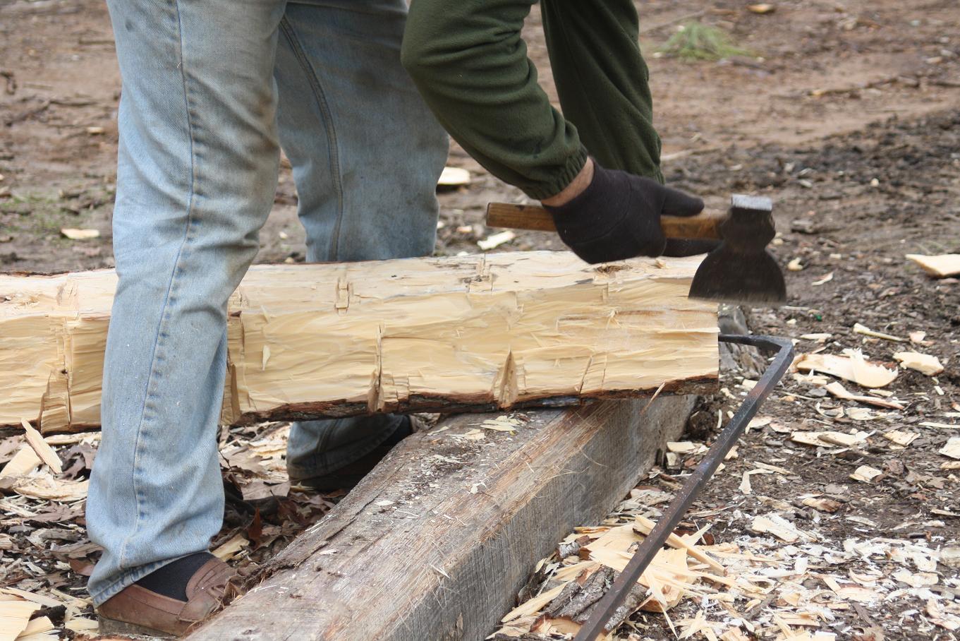 SUZY'S CABIN: Learning to hew a log by hand