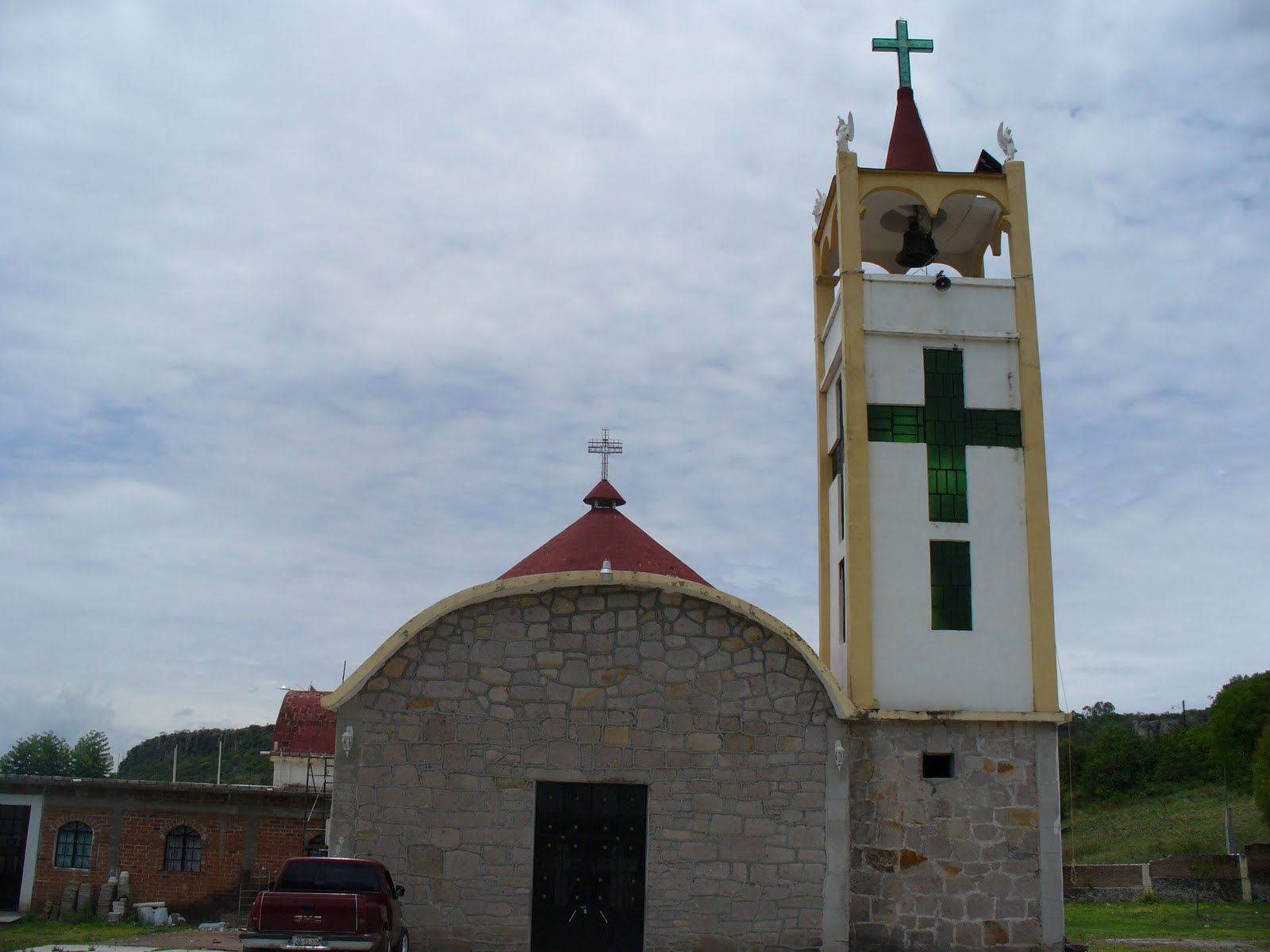Ojo de Agua De Mendoza, Jerecuaro, Gto: Iglesia, durante y despues de ...