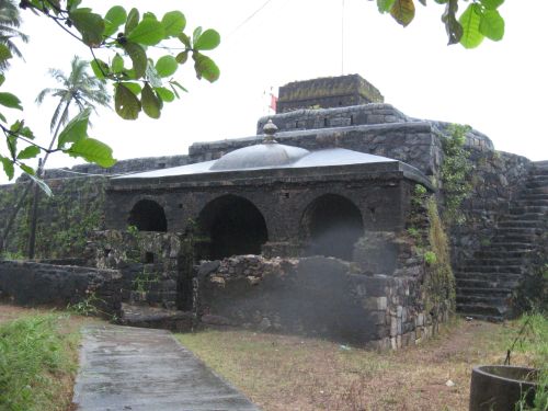 Padmadurg, Sindhudurg, Sarjekot