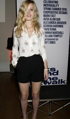 Villedela Goes to London: It Girls