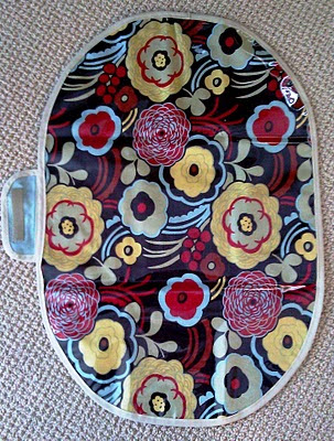 How to Make a Changing Pad with vinyl on both sides - Craftbuds