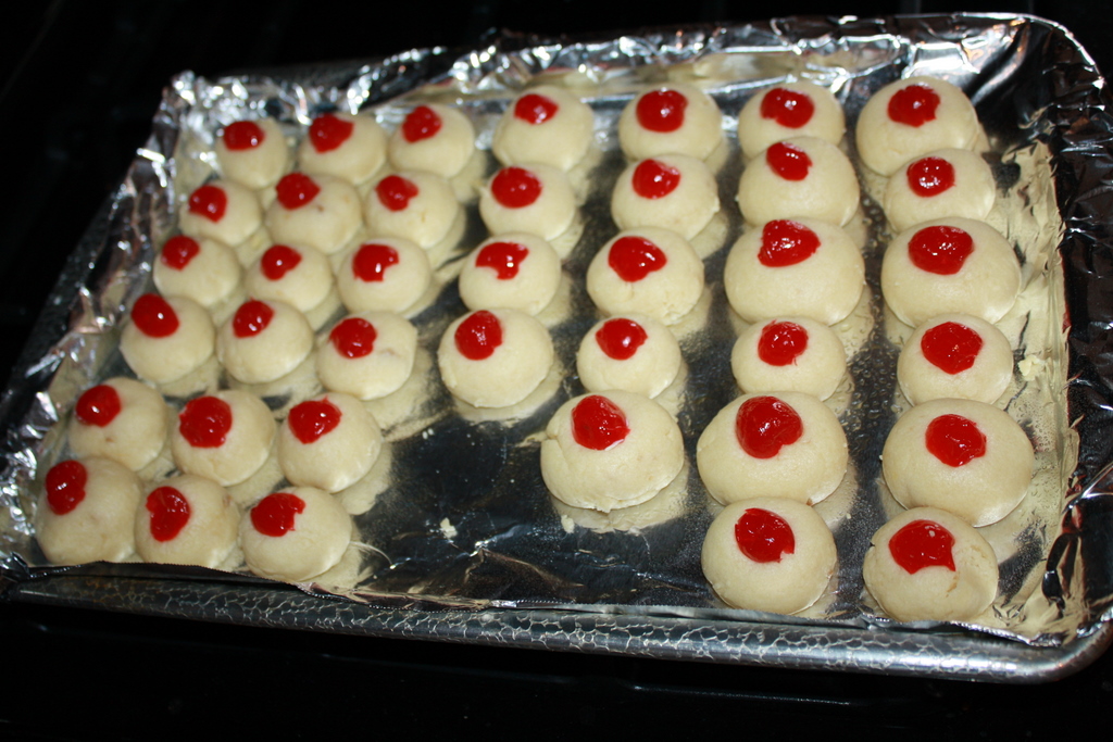 Monday Manners: A Yummy Hostess Holiday Gift - Sweet Southern Prep