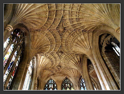 PhotoReflect: The fan vault