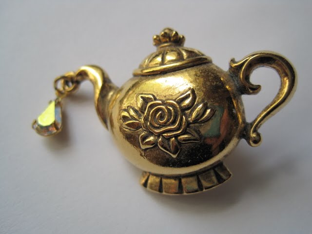 Tea With Friends: Teatime Jewelry Week Day 5 - Contemporary designs