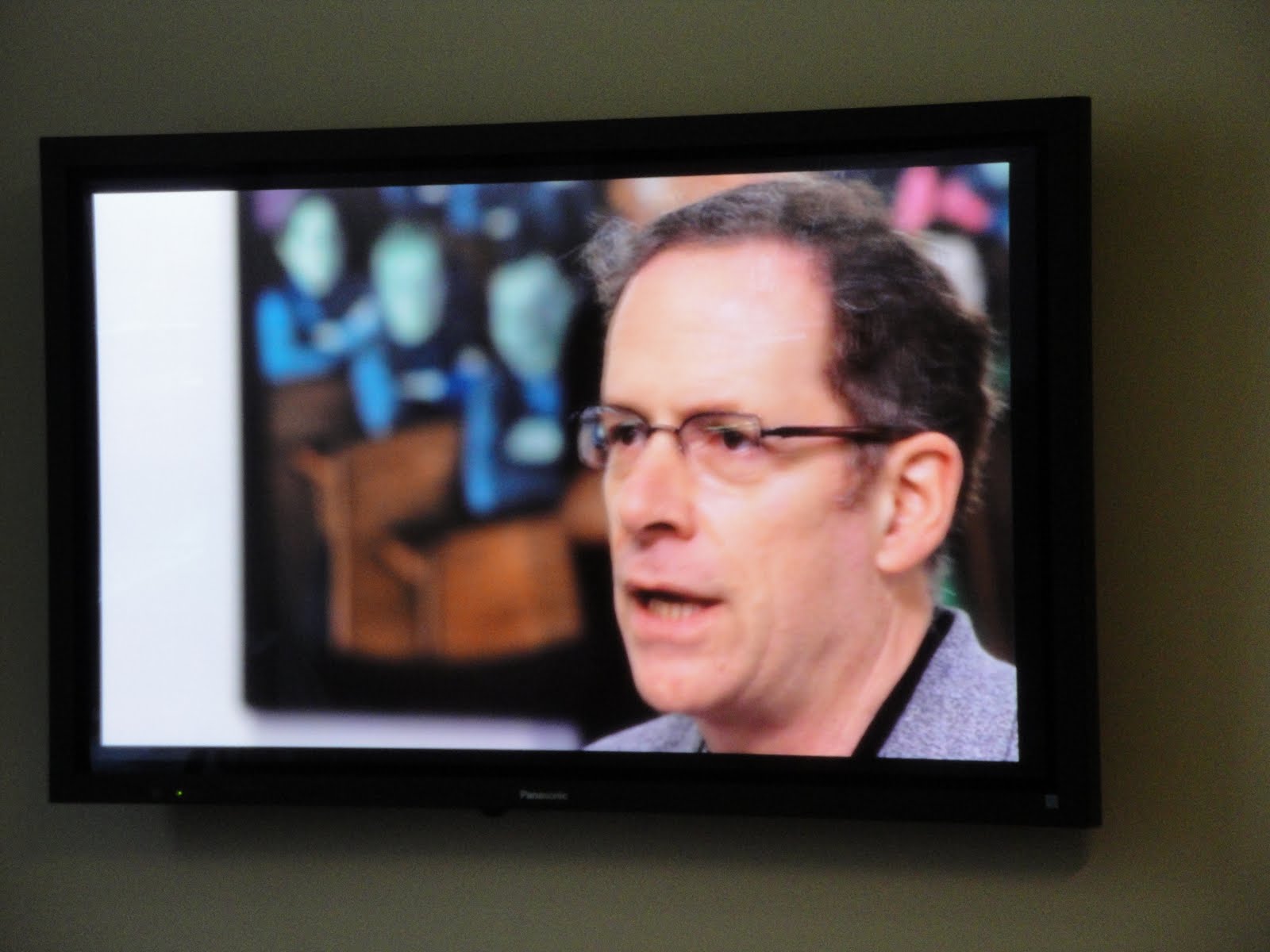 Hindsight : STEELCASE PRESIDENT JIM KEANE AND DESIGN TEAM INTRODUCE THE ...