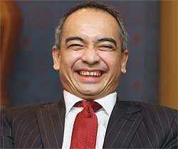 rocky's bru: "Strangely, Malays have become very successful bankers"