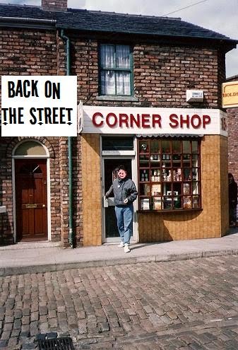 Coronation Street - Back On The Street: Granada Studios Tour - More ...