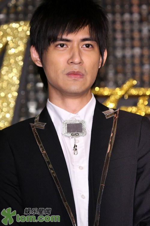 Vic Zhou Photo Gallery I: More Pictures of Vic Zhou Yu Min