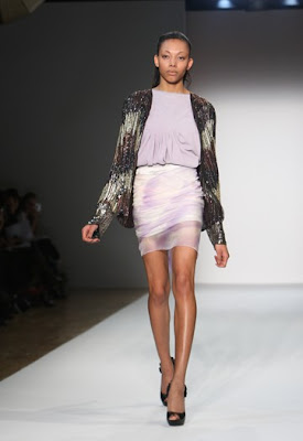 MAJOR MODEL WOMEN: BIANCA , JAE AND MARHARYTA GRACE THE RUNWAY FOR TONI ...