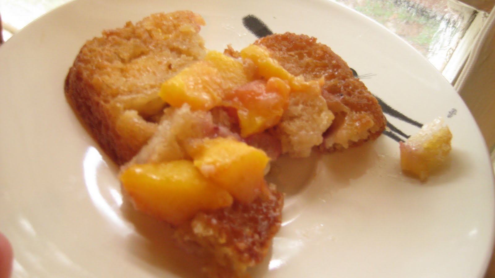 The Everyday Snobetarian: Peach Cobbler: Look No Cans
