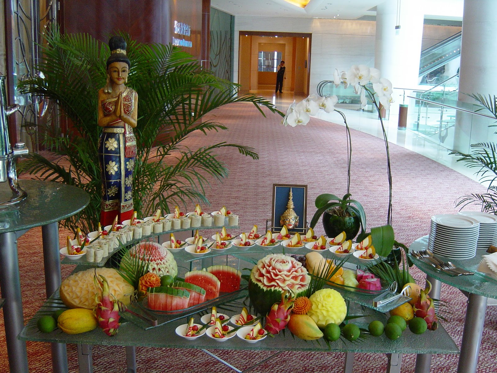 DYNAMIC CULINARY CHEF FACTORY : buffet set up