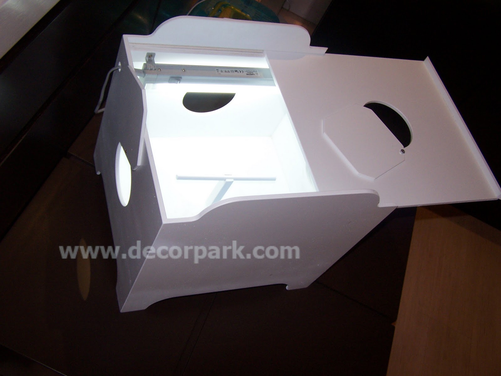 SOBREVOLANDO EL ARTE DE CRIAR: VENTA DE CAJAS FOTOGRÁFICAS