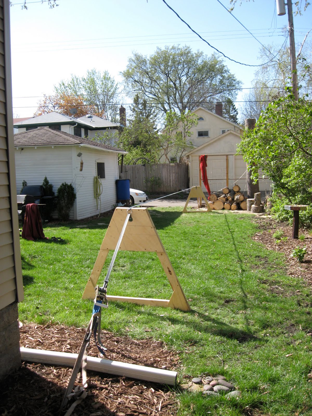 Chateau Fortineux: Slackline Setup with A-Frames