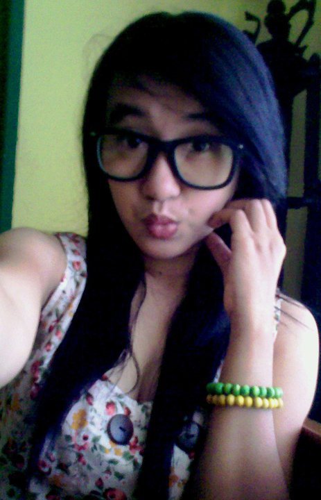 Model Indonesia: GAdis Bispak Facebook