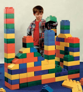 Playing: CONSTRUCTIVE PLAY