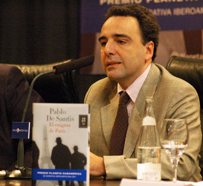 LEER EL UNIVERSO: PRENSA CULTURAL. "Babelia". "Perder la solemnidad ...