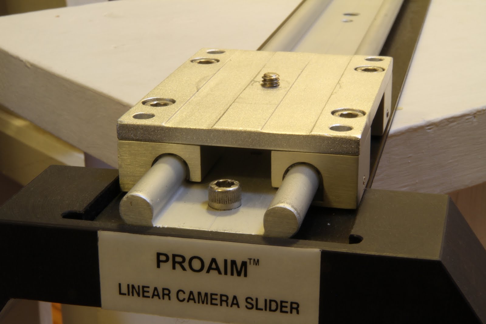 Tall Stories - Micro Movies: Proaim Linear Camera Slider Review