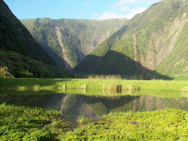 Pololu to Waimanu -- Part 2 -- By John Hall