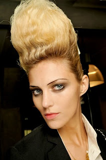 The Beauty of Life: Light Socket Hair: The New Trend Seen On The Fall ...